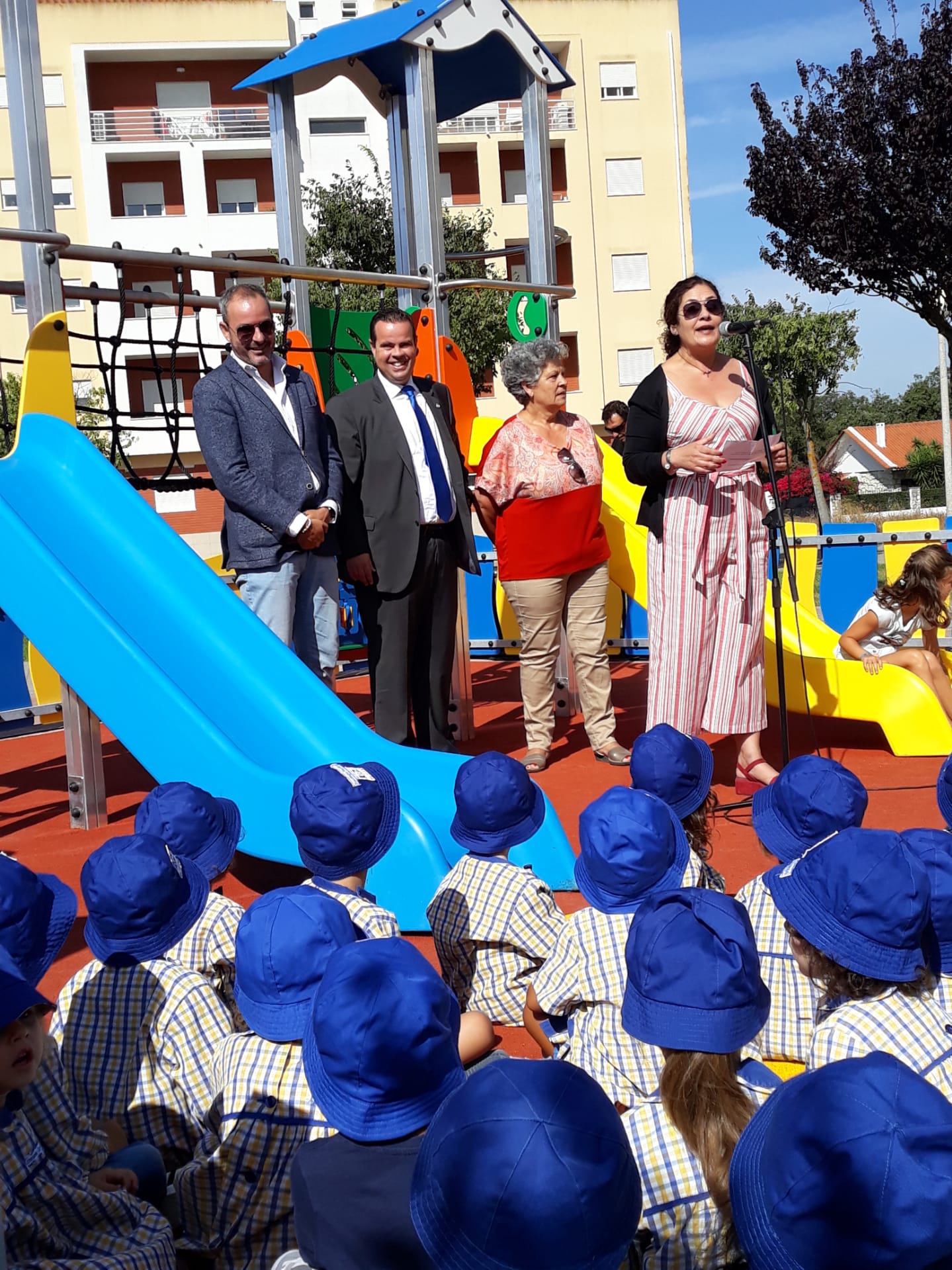 Palhais inaugura Parque Infantil - Portal Institucional